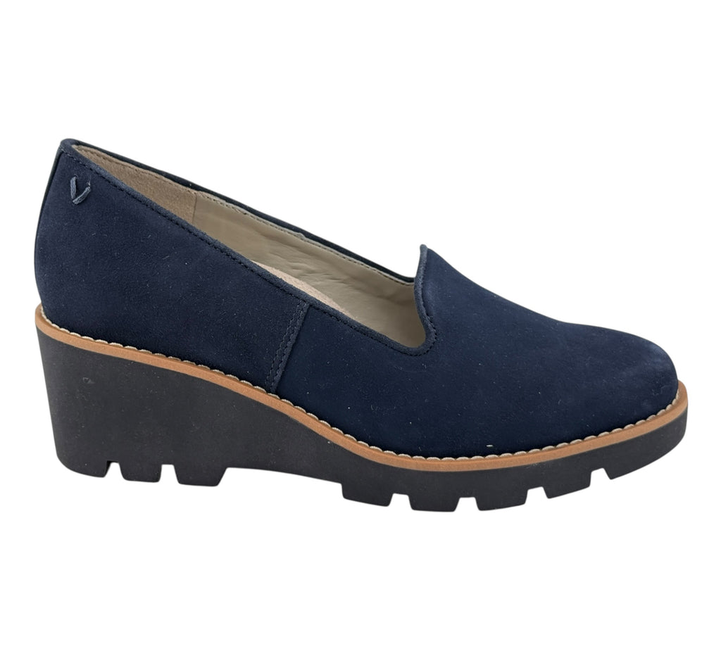 Vionic Willa Wedge NVY SDE – Marti & Liz Boutique